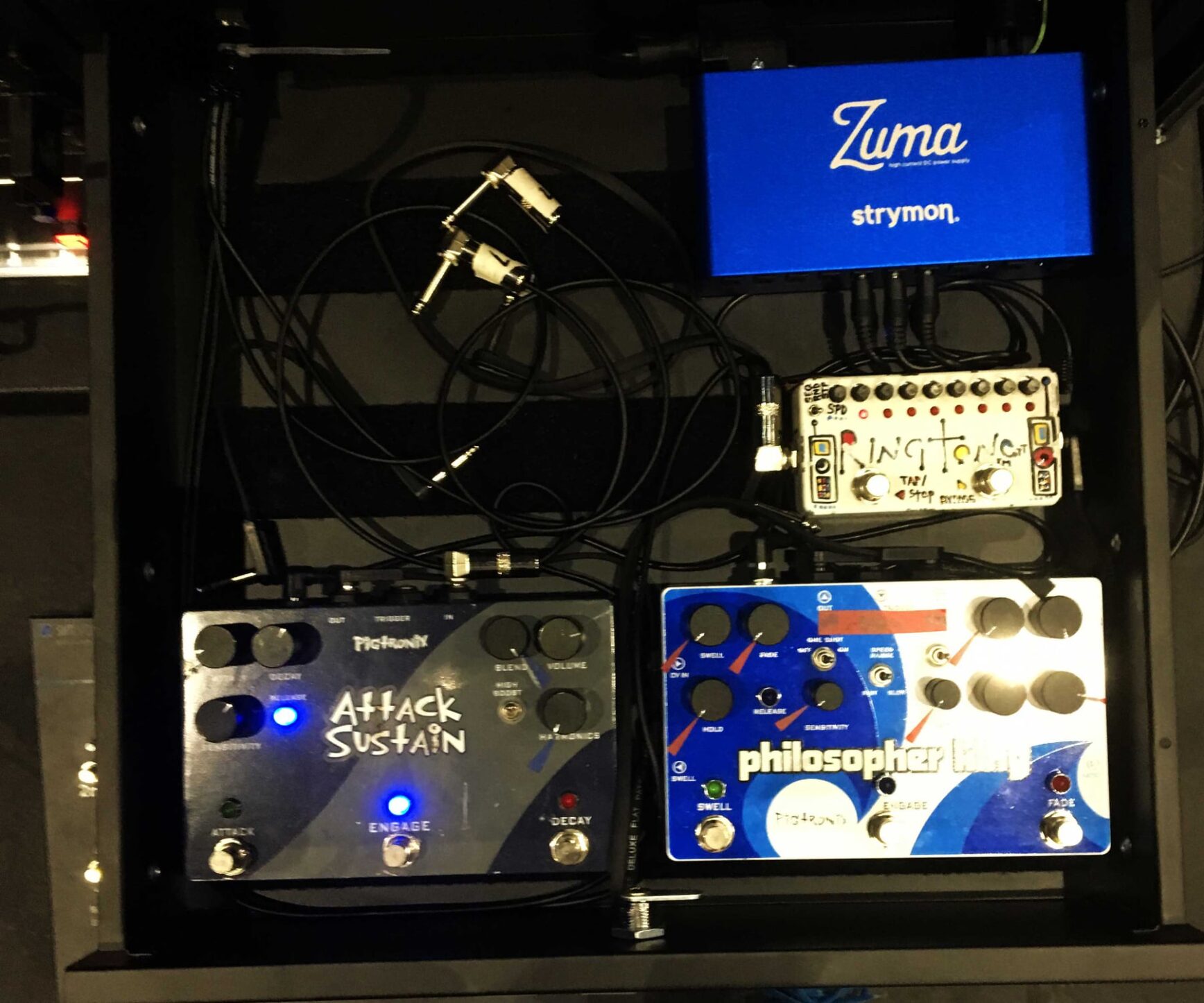 The brutal beauty of Kevin Shields' pedalboard - Space Echo